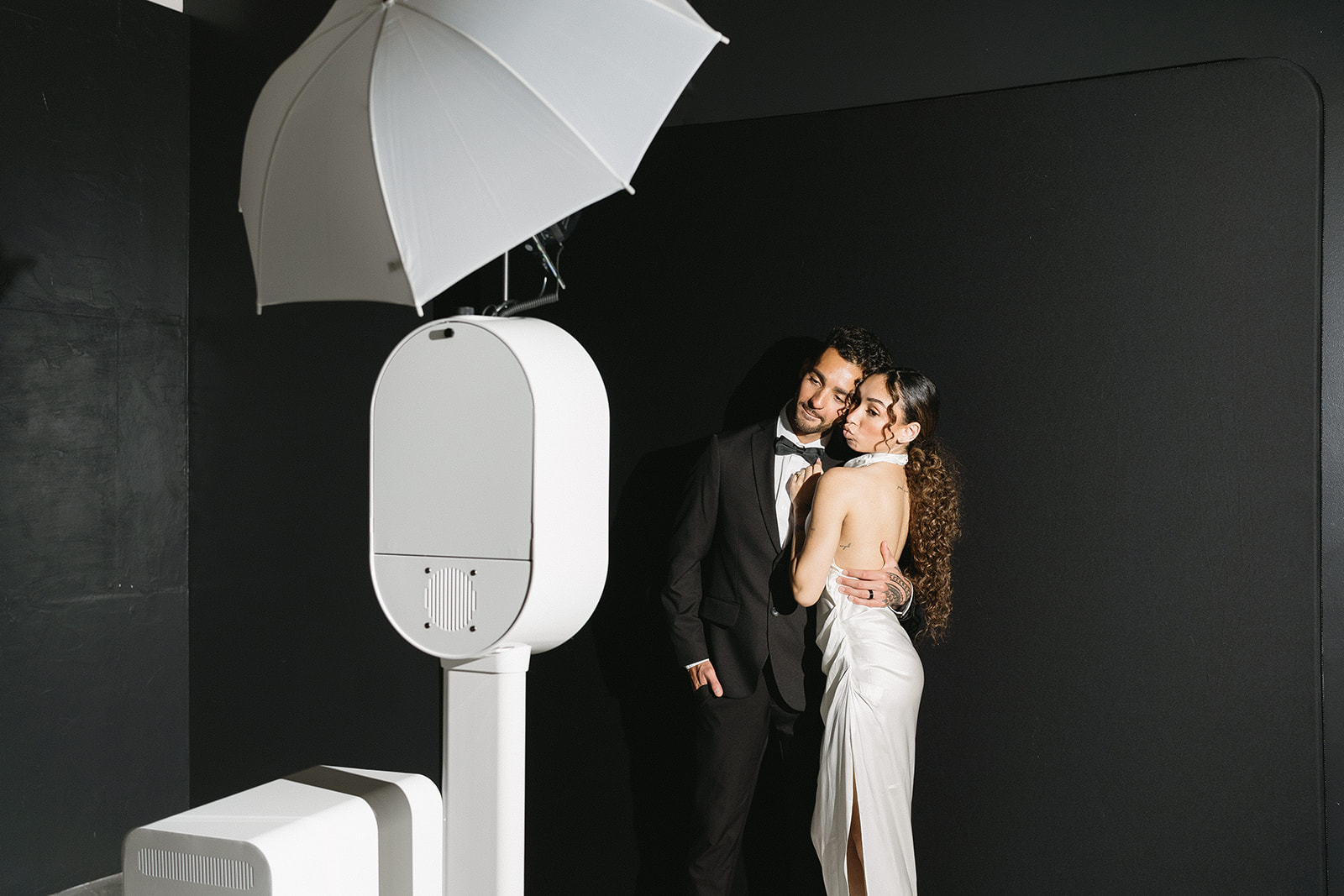 Photo Booth Rental Tampa: Capture Every Sparkling Moment - EVNT ...